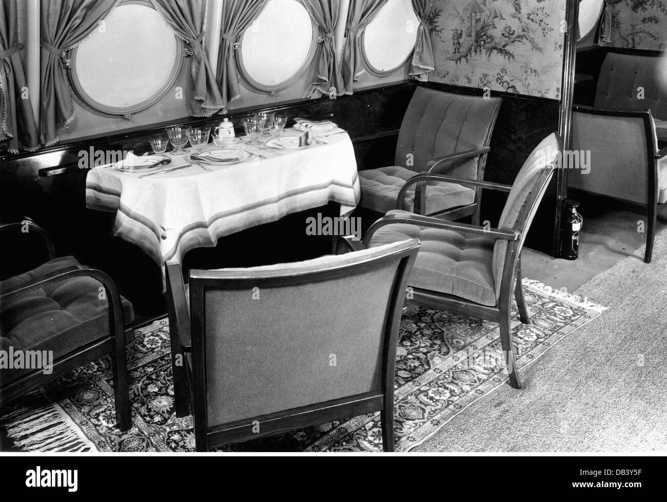 1930s airplane interior hi-res stock photography and images - Alamy