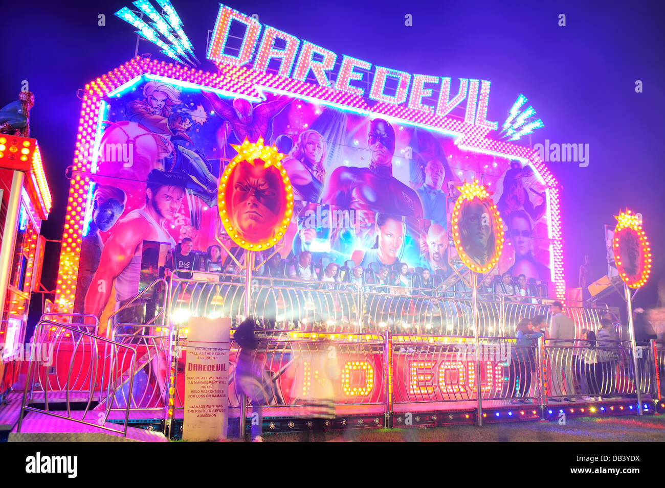 Twist ride hi-res stock photography and images - Alamy