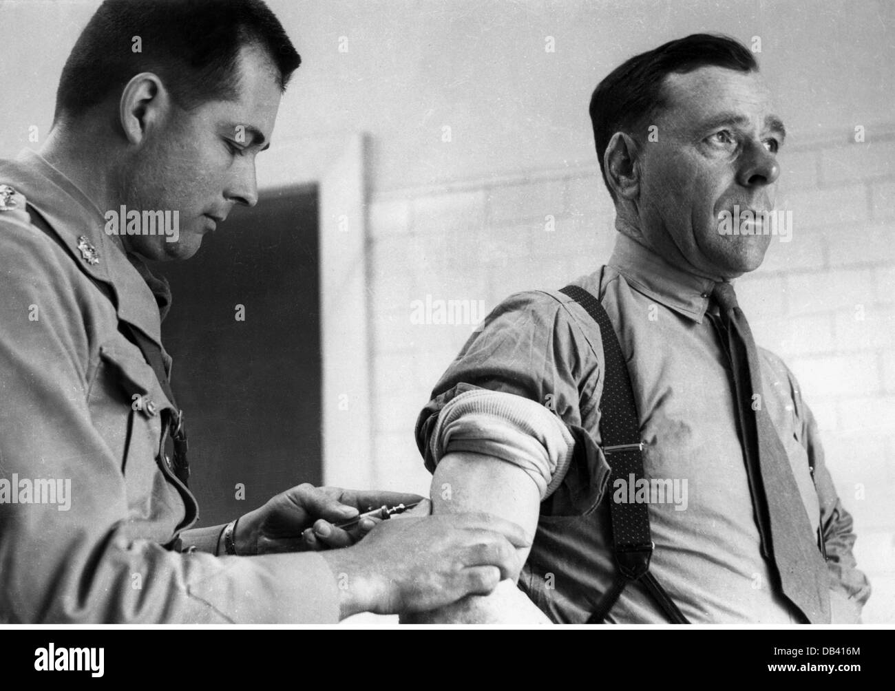 Australian military doctor High Resolution Stock Photography and Images ...