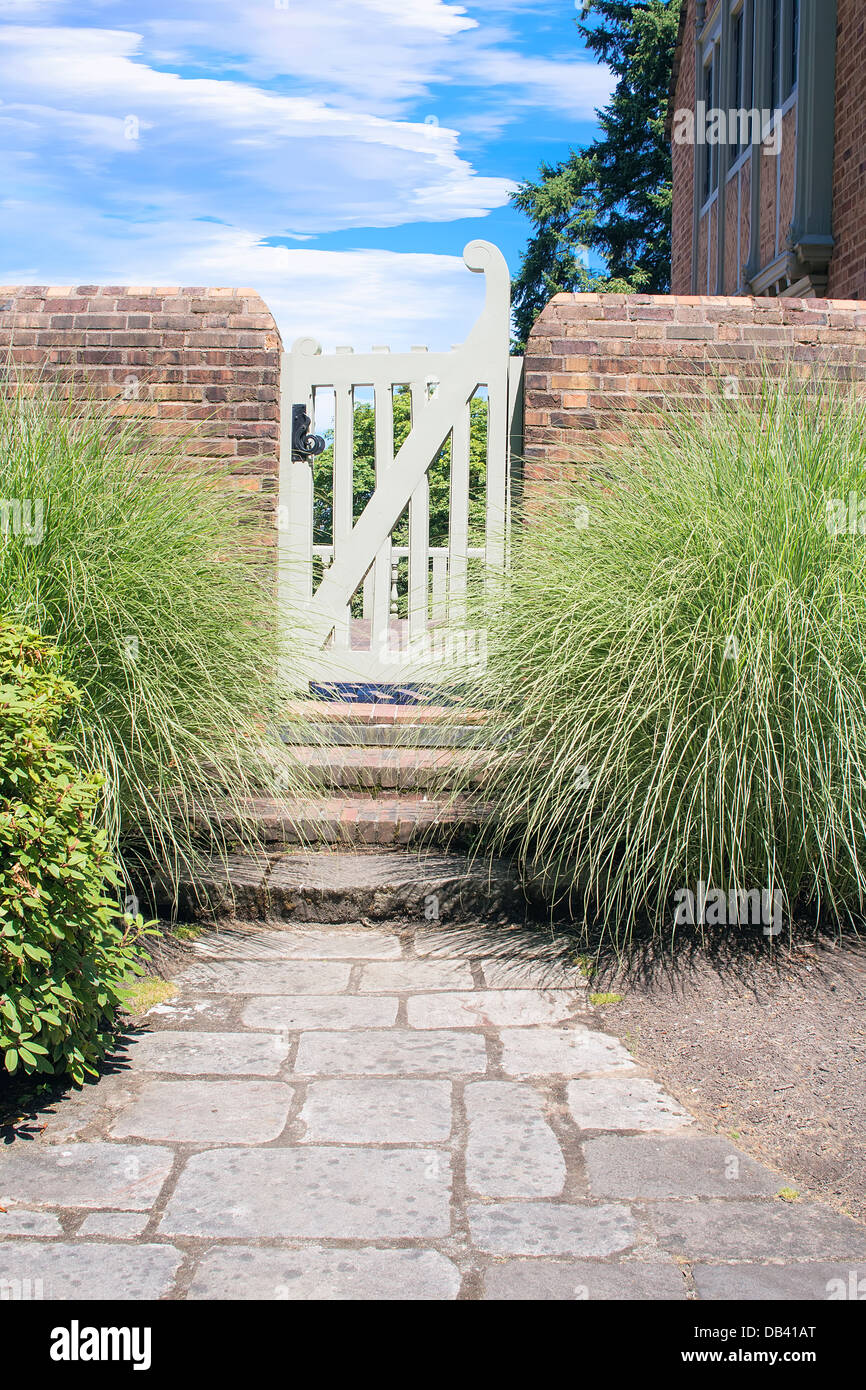 Natural stone path hi-res stock photography and images - Alamy