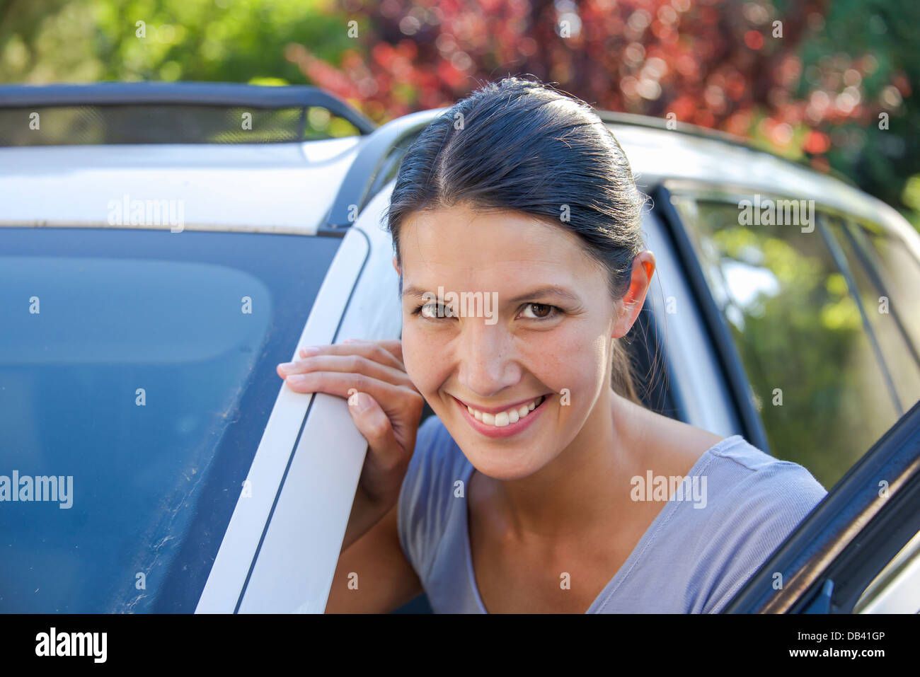 Woman with her estate car hi-res stock photography and images - Alamy