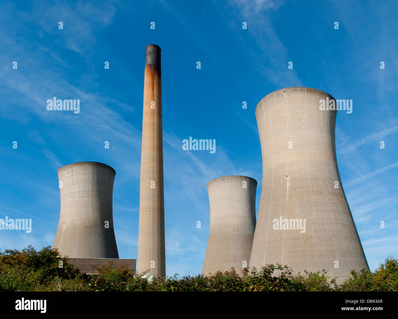 Towers grid hi-res stock photography and images - Alamy