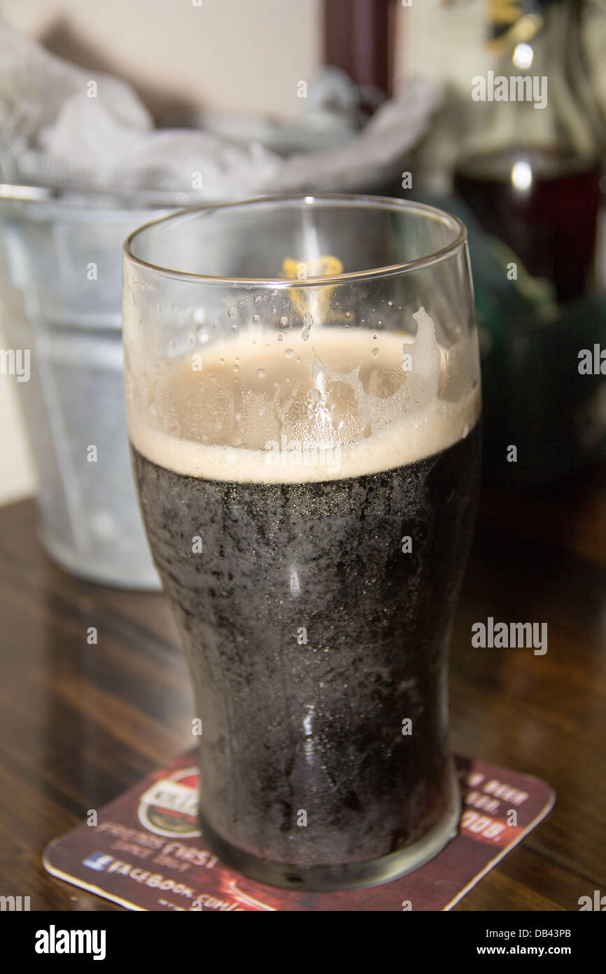 Dark beer hi-res stock photography and images - Alamy