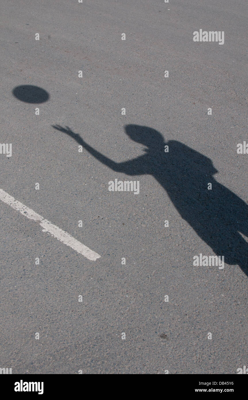 Shadow outline of a boy hi-res stock photography and images - Alamy