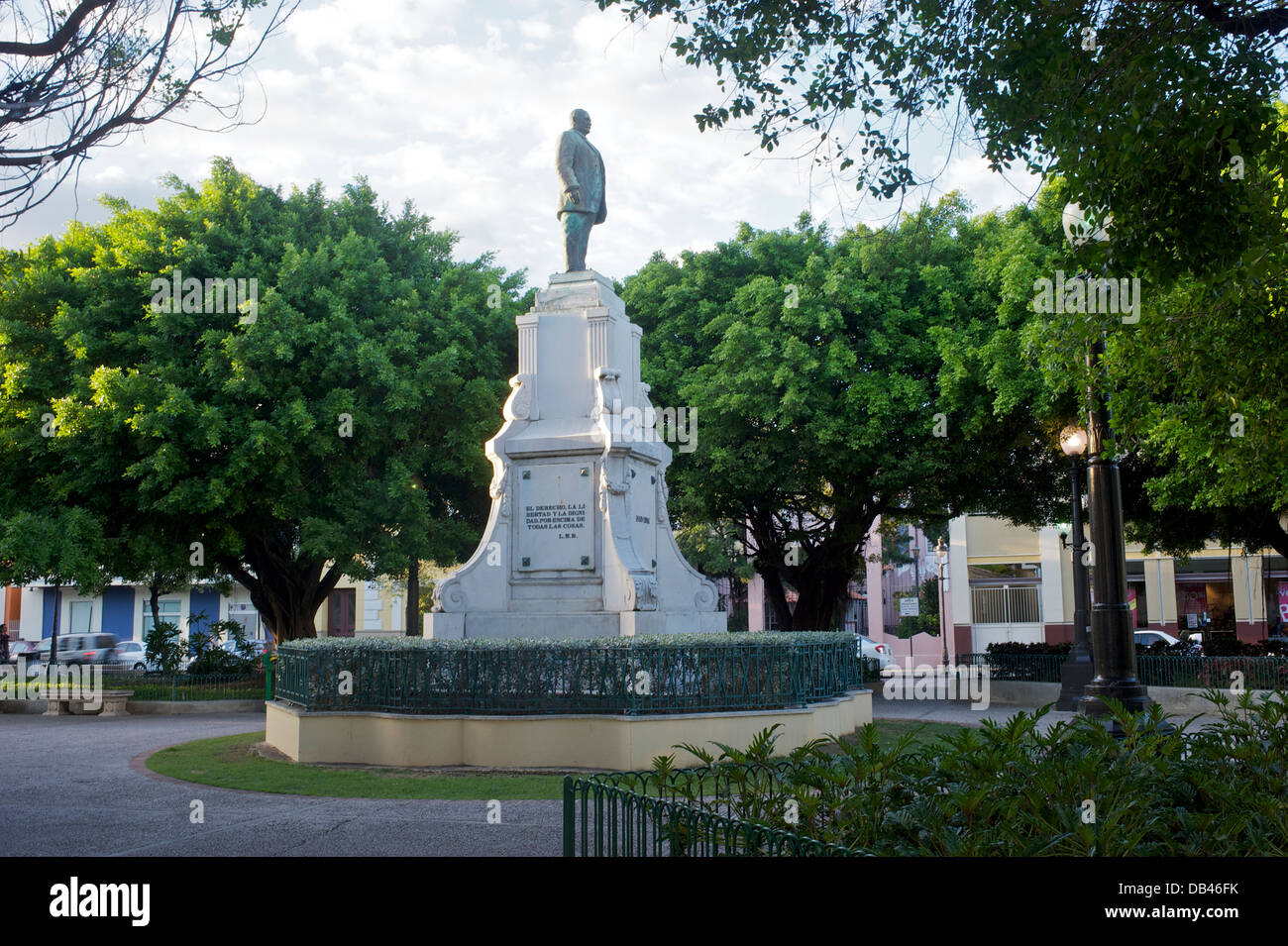 Statue, Plaza las Delicias, Ponce, Puerto Rico Stock Photo - Alamy