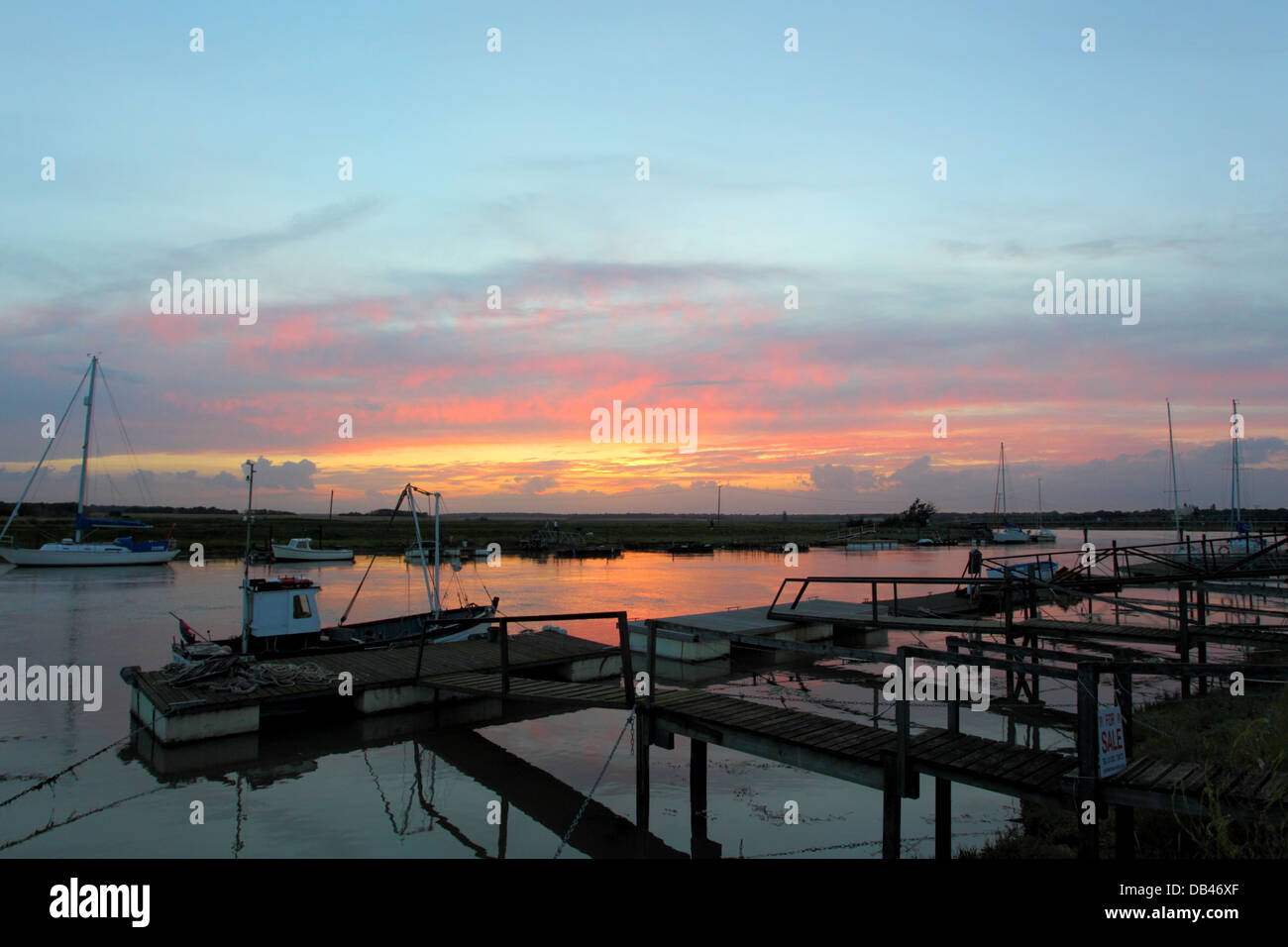 A beautiful summer sunset at Southwold harbour, Suffolk Stock Photo - Alamy