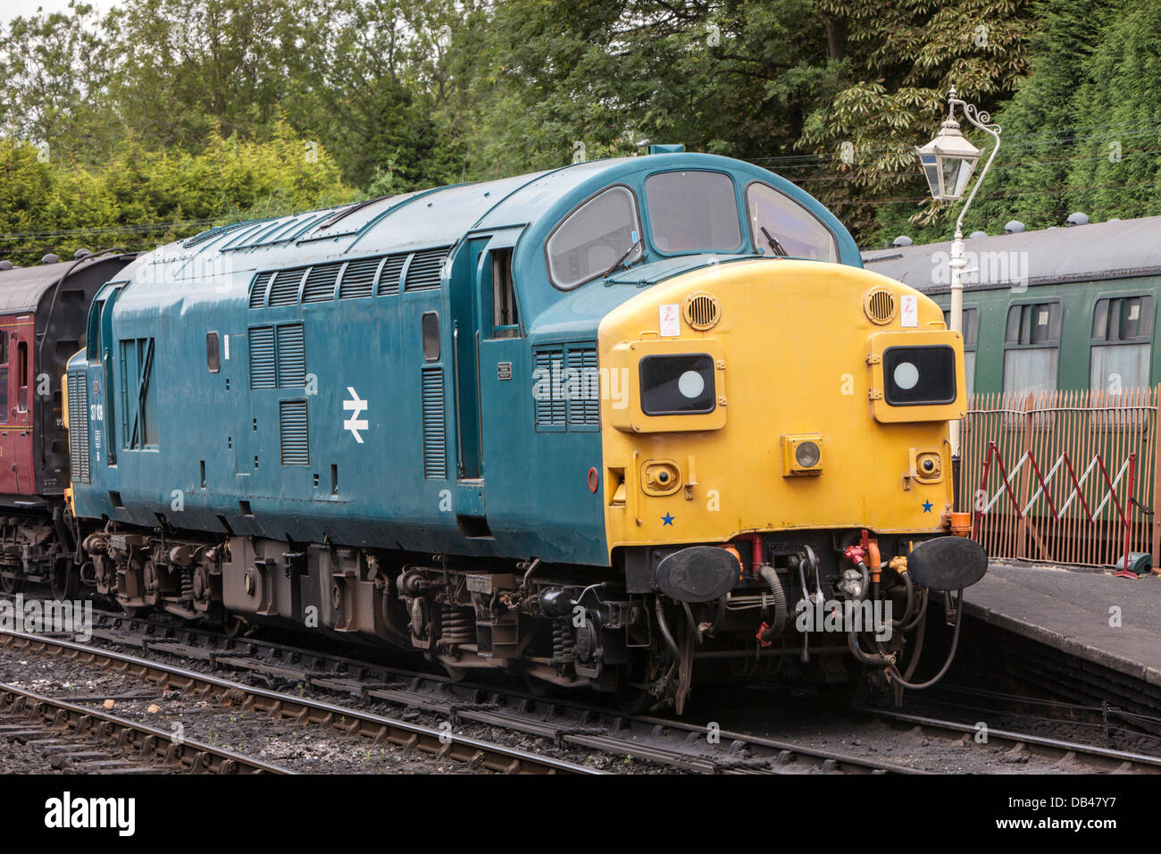 Deltic diesel locomotive hi-res stock photography and images - Alamy