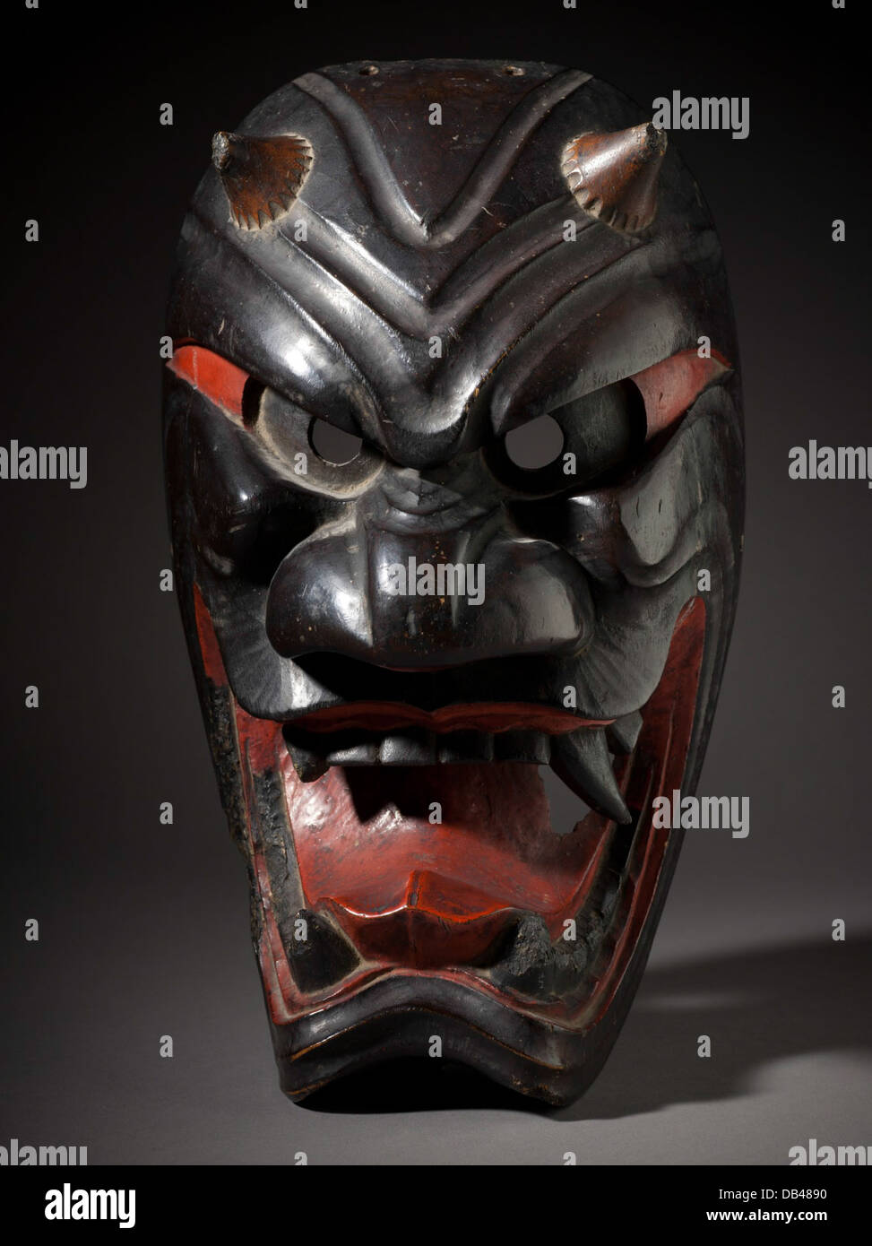 Mask M.2007.224.4 (6 of 11 Stock Photo - Alamy