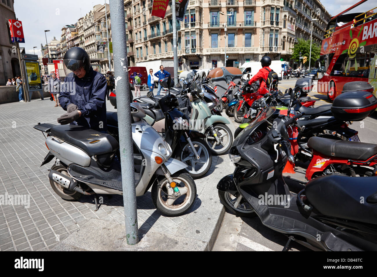 Downtown scooters hi-res stock photography and images - Alamy