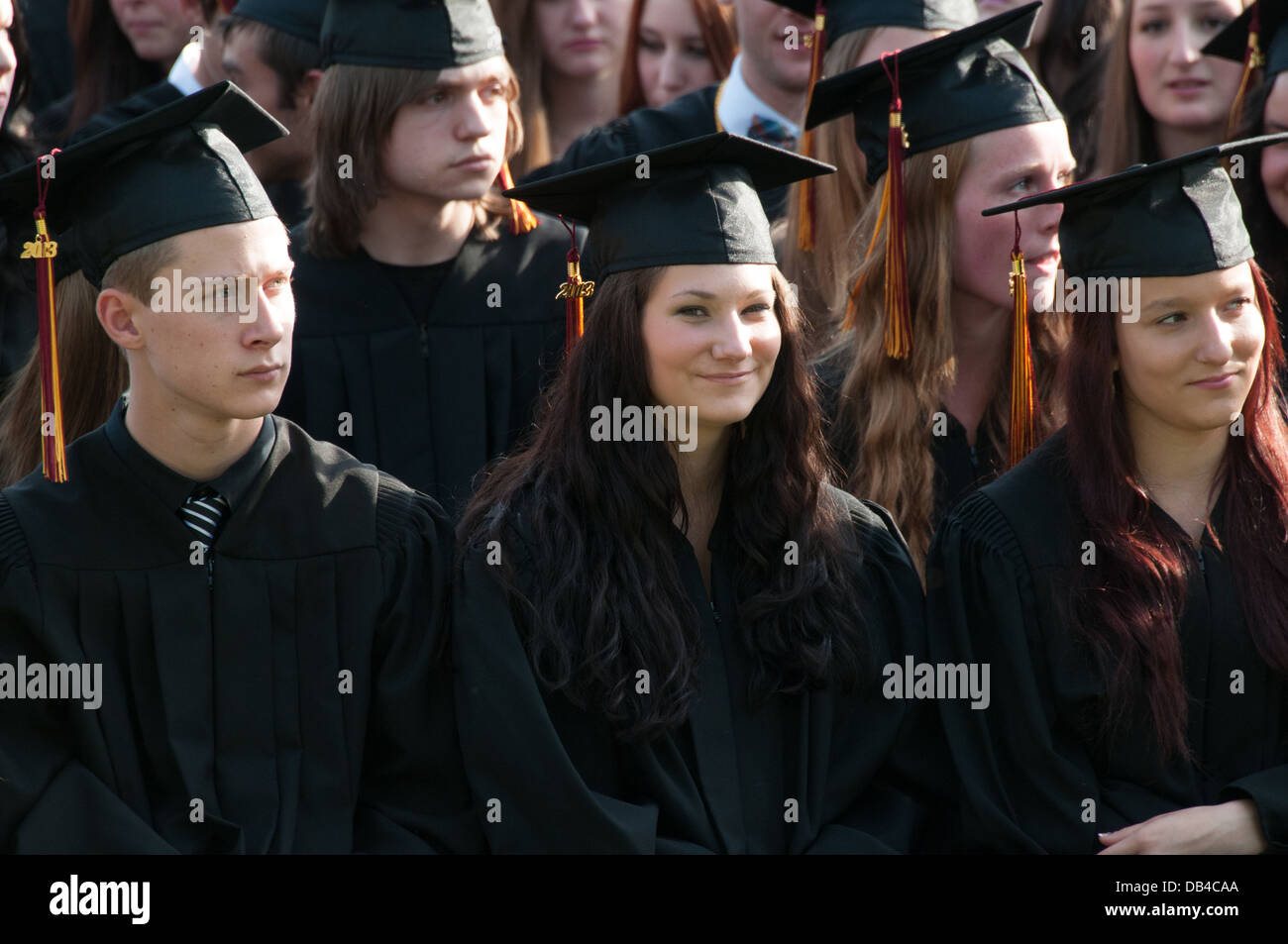 High school graduation ceremony hi-res stock photography and images - Alamy