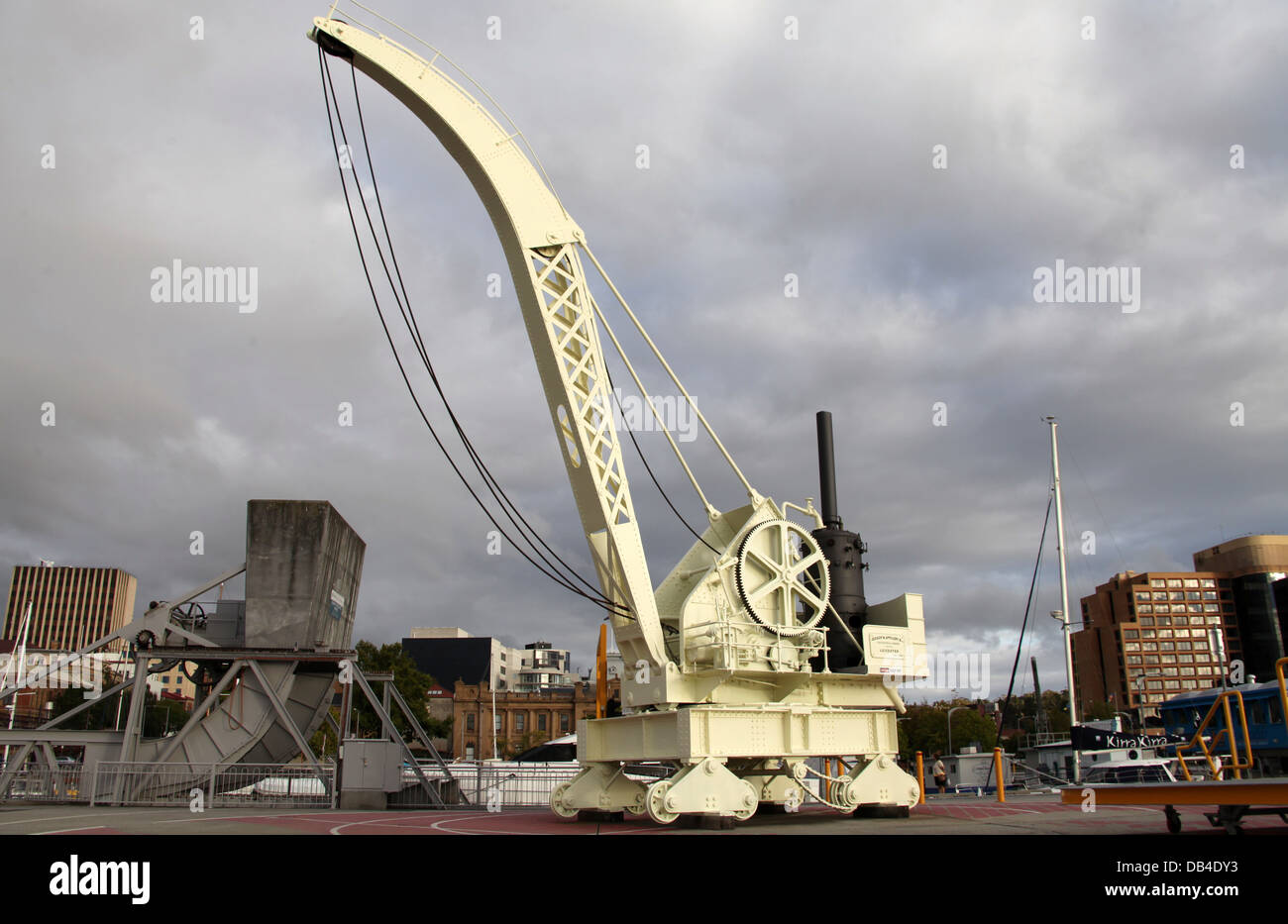 Steam crane hi-res stock photography and images - Alamy