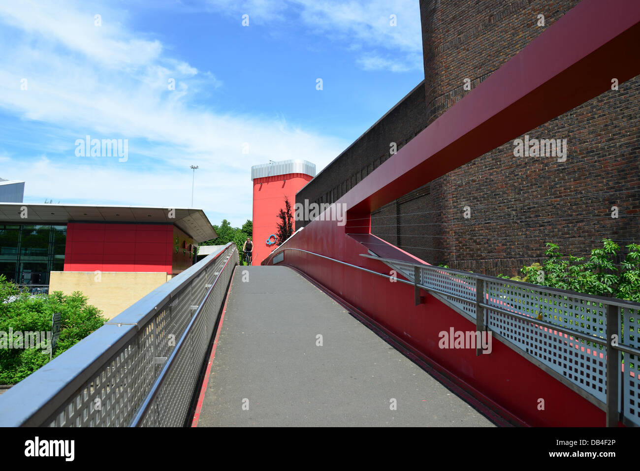 Foot bridge to Anvil Arts centre, Churchill Way, Basingstoke, Hampshire ...