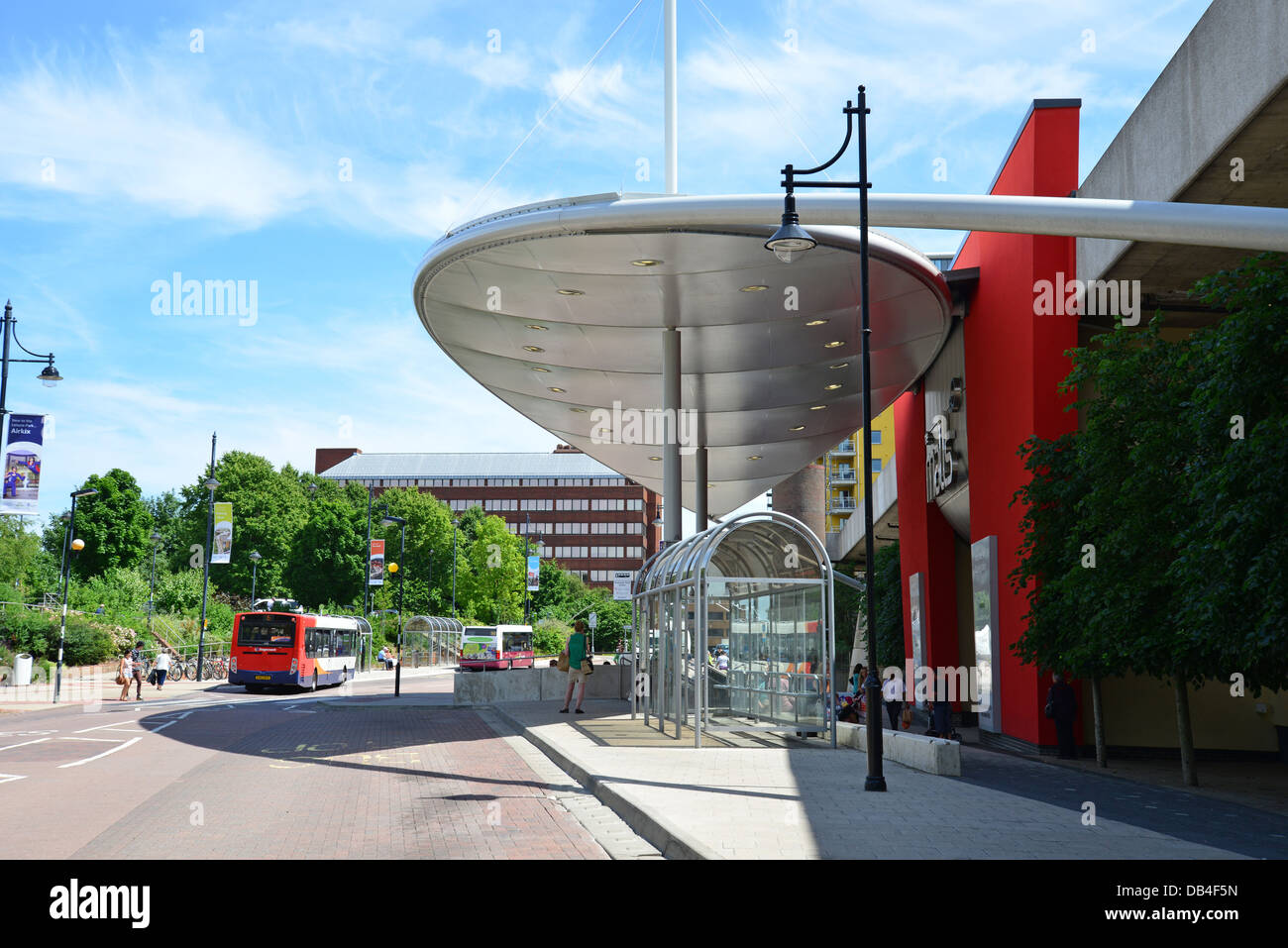 Basingstoke historical town centre hi-res stock photography and images ...