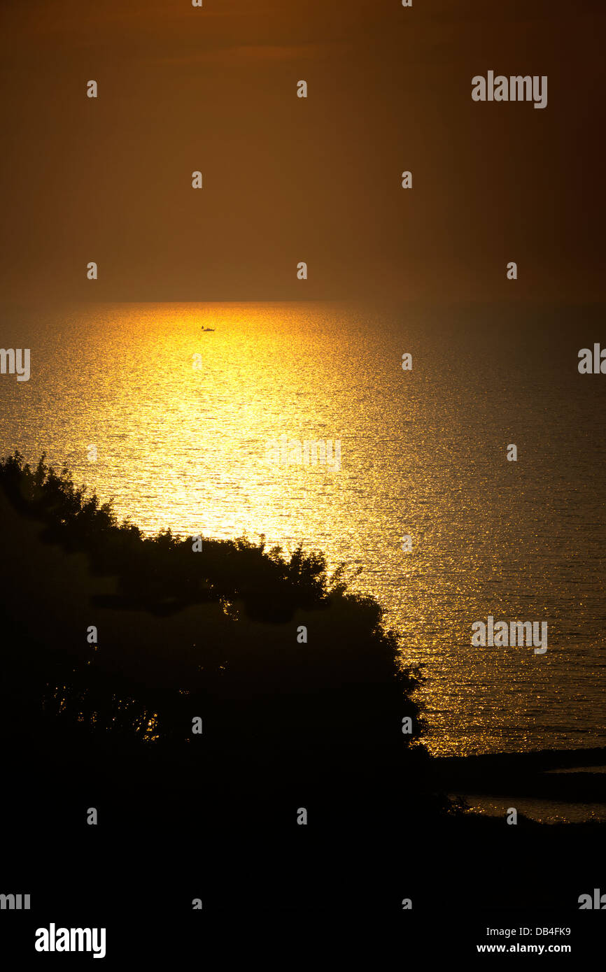 Sunset at Sea of Japan basking in evening hour golden glow along ...