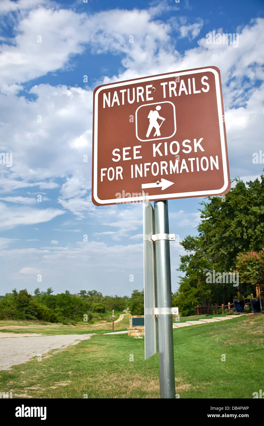 Trail nature trail hi-res stock photography and images - Alamy