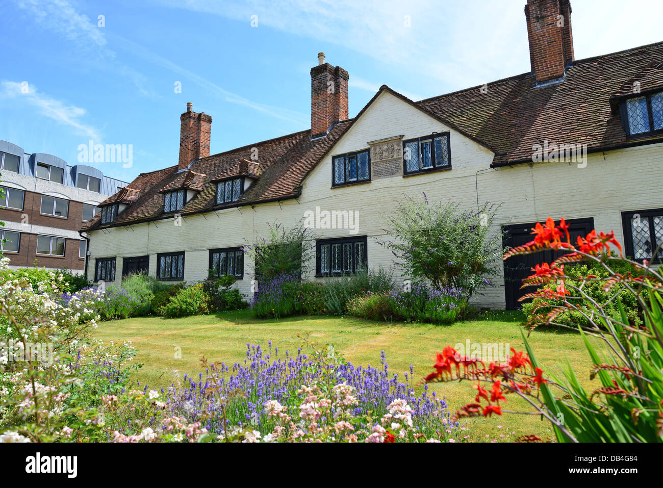 17th century James Deane almshouses, London Road, Basingstoke ...