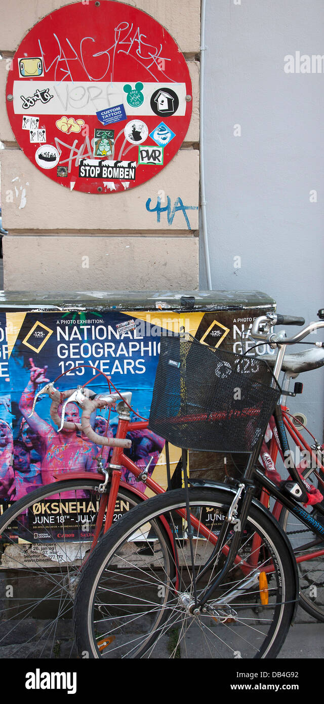 Friendly graffiti hi-res stock photography and images - Alamy