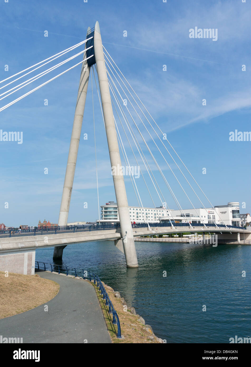 Modern bridge engineering hi-res stock photography and images - Alamy