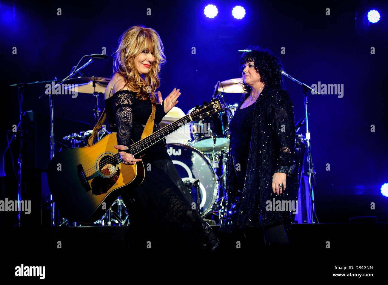 Nancy wilson jason bonham ann wilson hi-res stock photography and ...