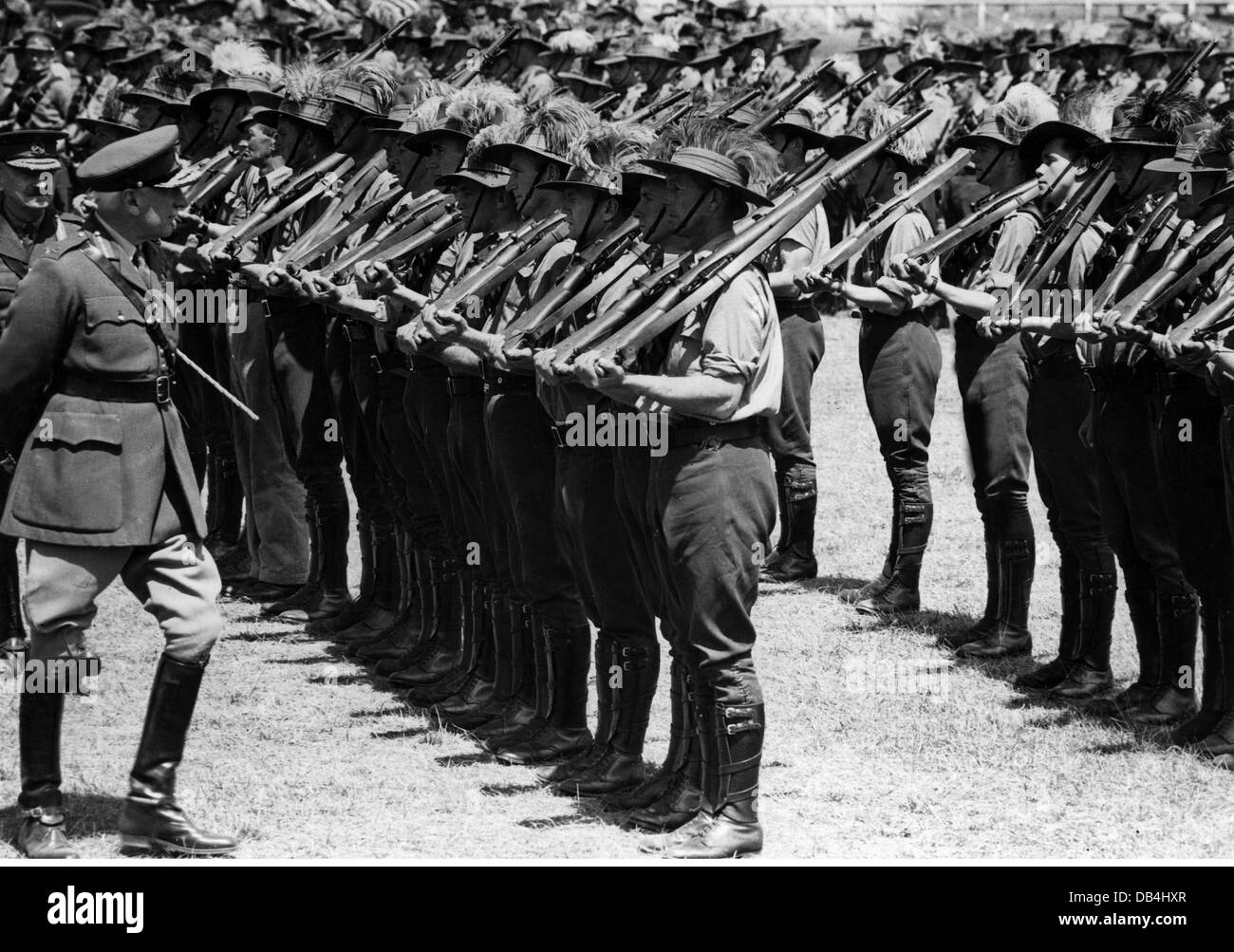 military, Australia, Alexander Hore-Ruthven, 1st Earl of Gowrie ...