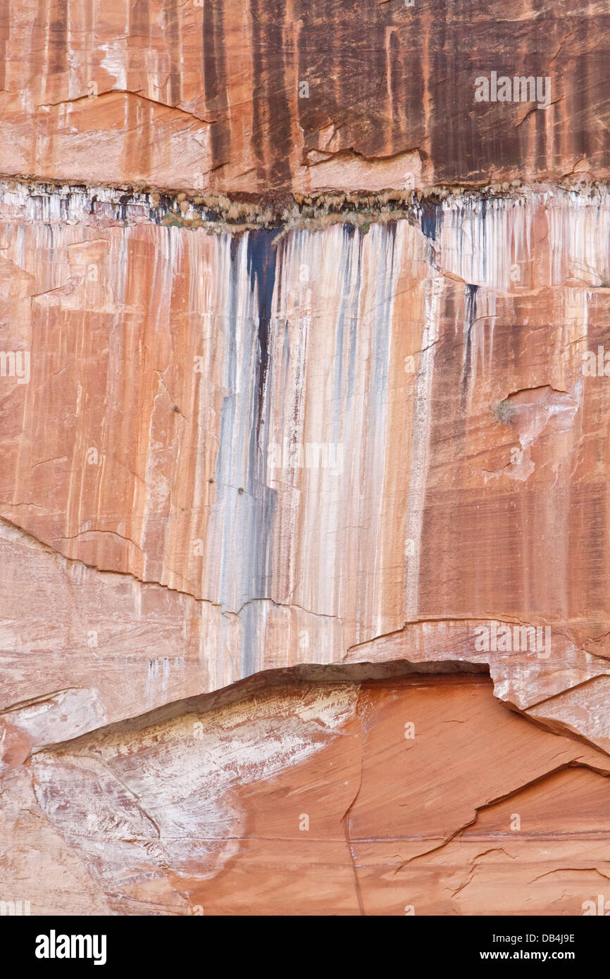 Weathered cliff face hi-res stock photography and images - Alamy