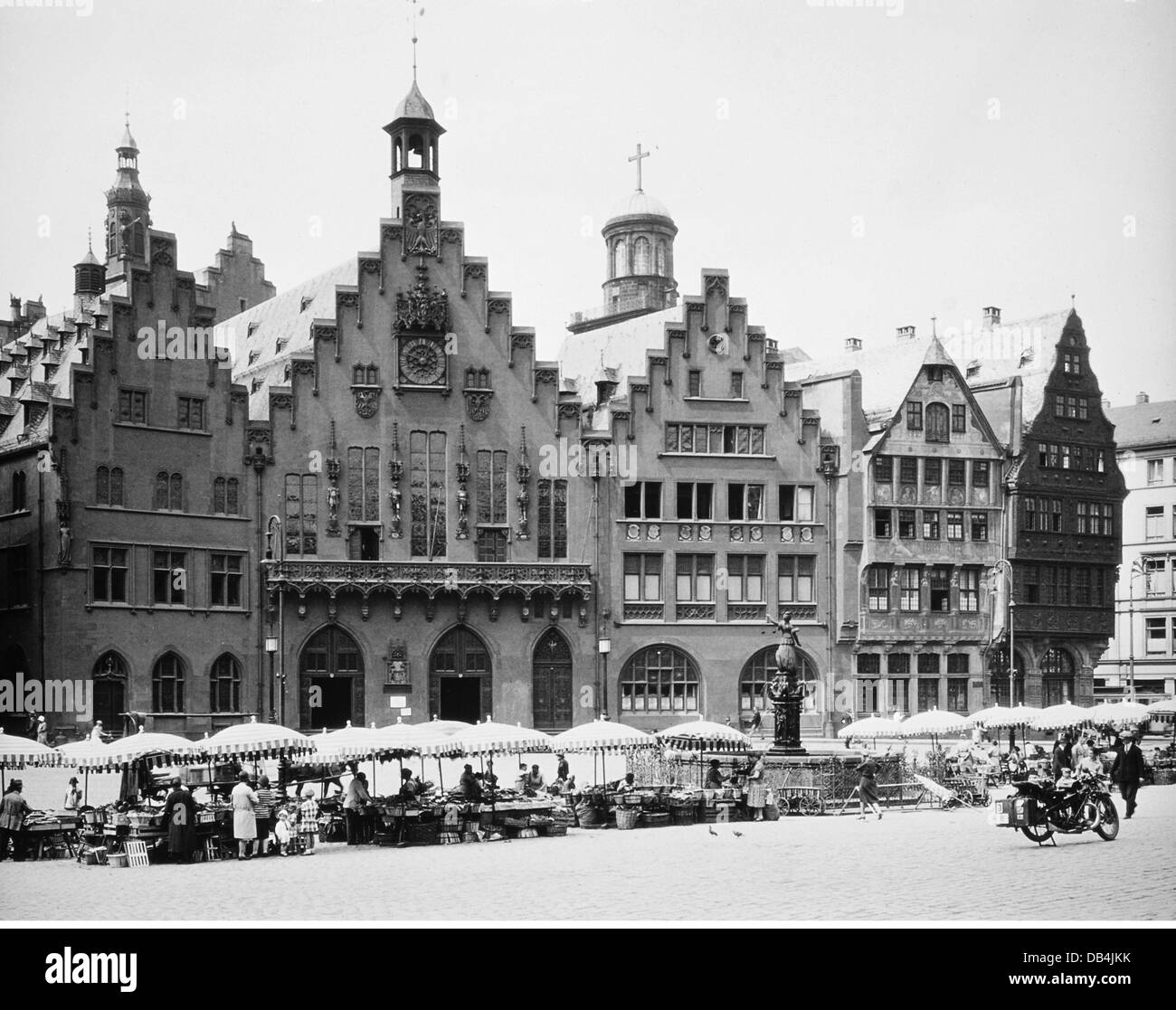 Gabled houses on the market Black and White Stock Photos & Images - Alamy