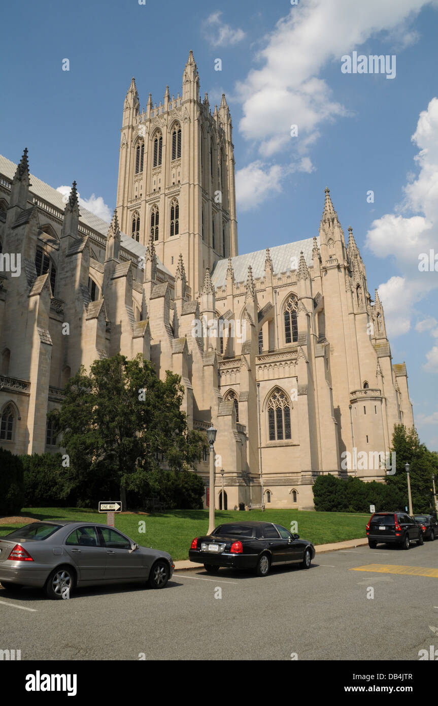 National cathedral hi-res stock photography and images - Alamy