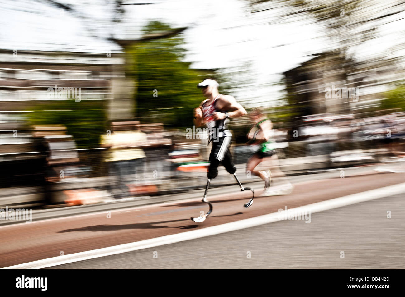 Richard whitehead marathon hi-res stock photography and images - Alamy
