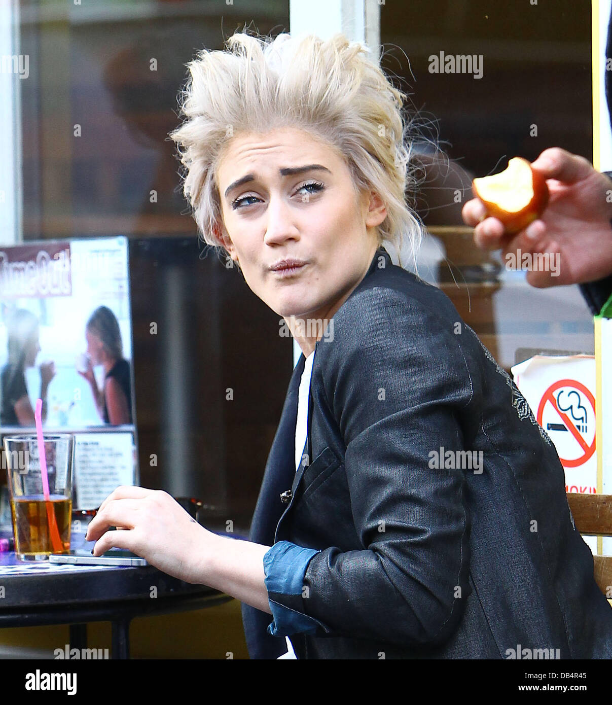Katie Waissel and a friend at a cafe in Primrose Hill London, England ...