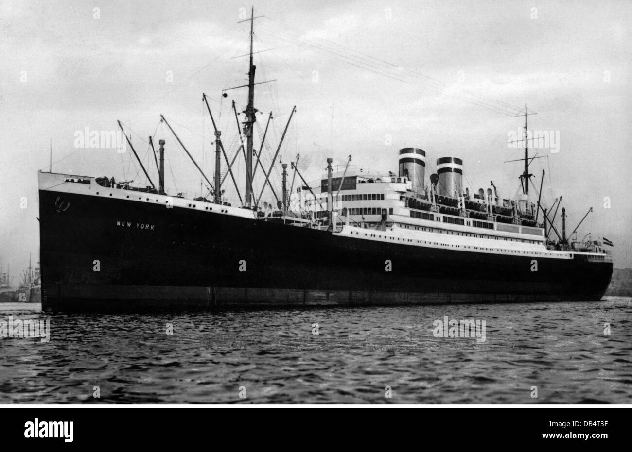 Hamburg amerika line hi-res stock photography and images - Alamy