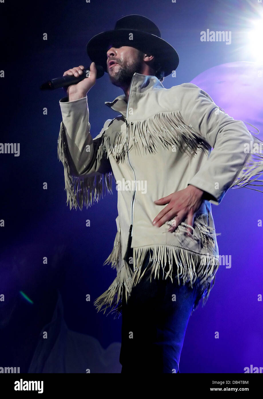 Jay Kay of Jamiroquai performing at Manchester Evening News Arena ...