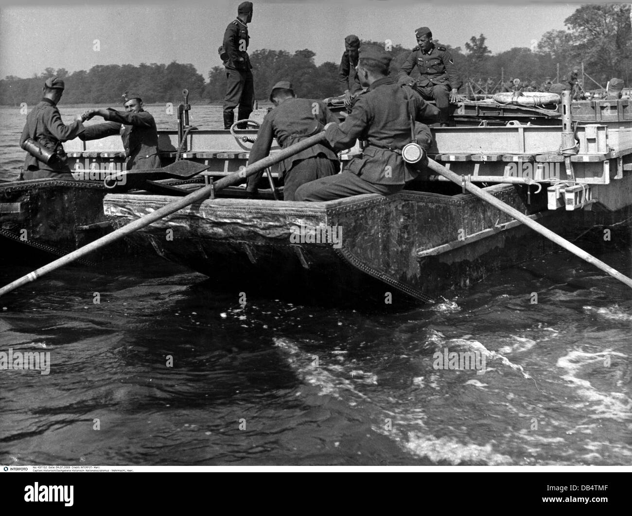 Pontoon bridge wehrmacht hi-res stock photography and images - Alamy