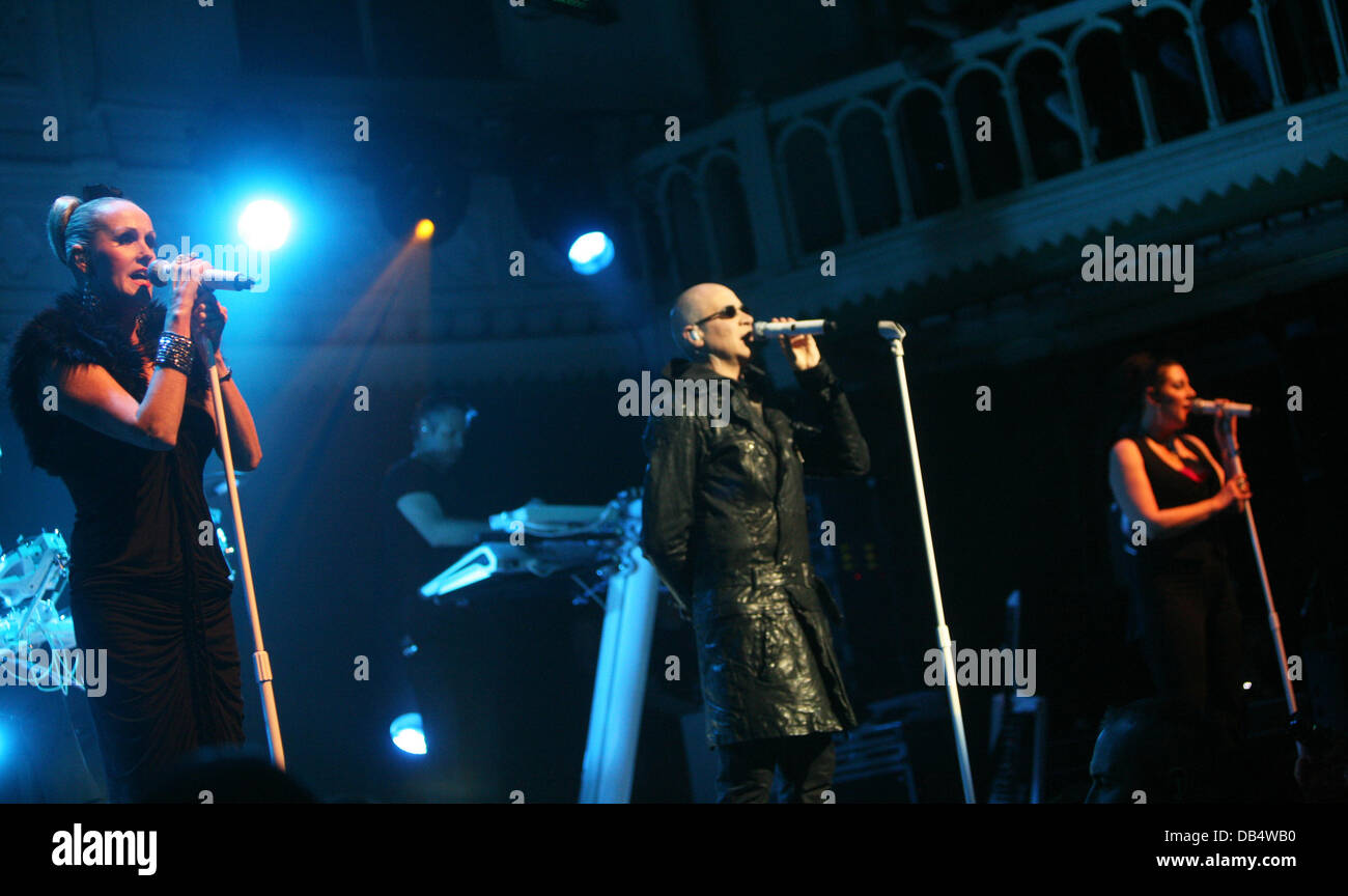 Human league susan ann sulley hi-res stock photography and images - Alamy
