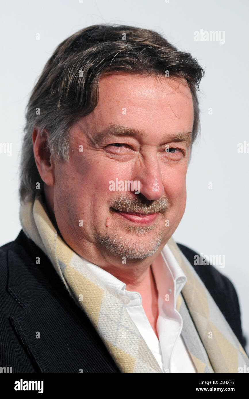 Geoffrey Gilmore 2011 Tribeca Film Festival opening night premiere of ...