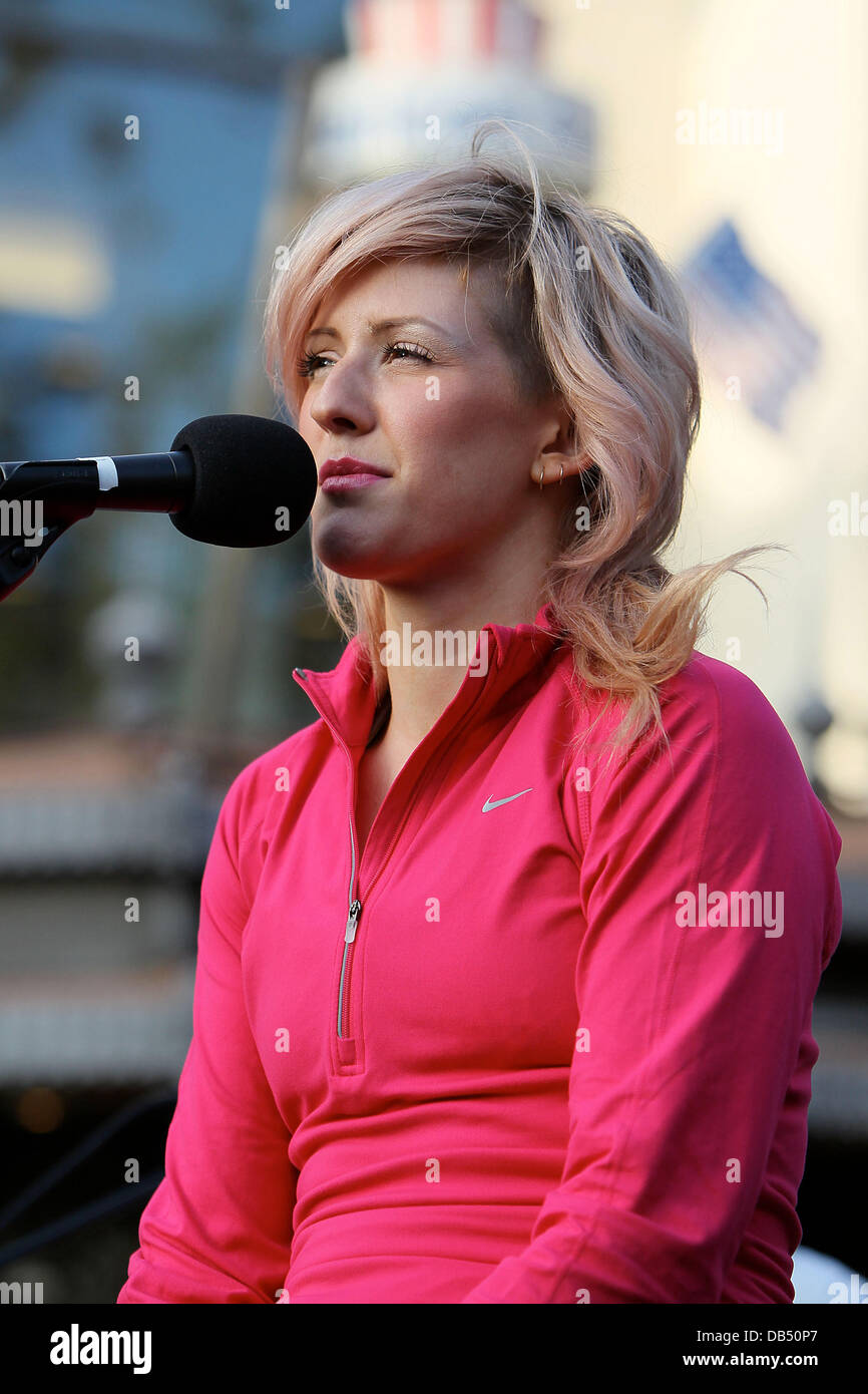 Ellie Goulding Perfoms An Acoustic Set For The Nike Event She Runs La