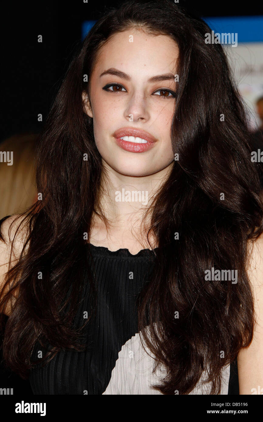 Chloe Bridges World Premiere of 'Prom' at the El Capitan Theatre ...