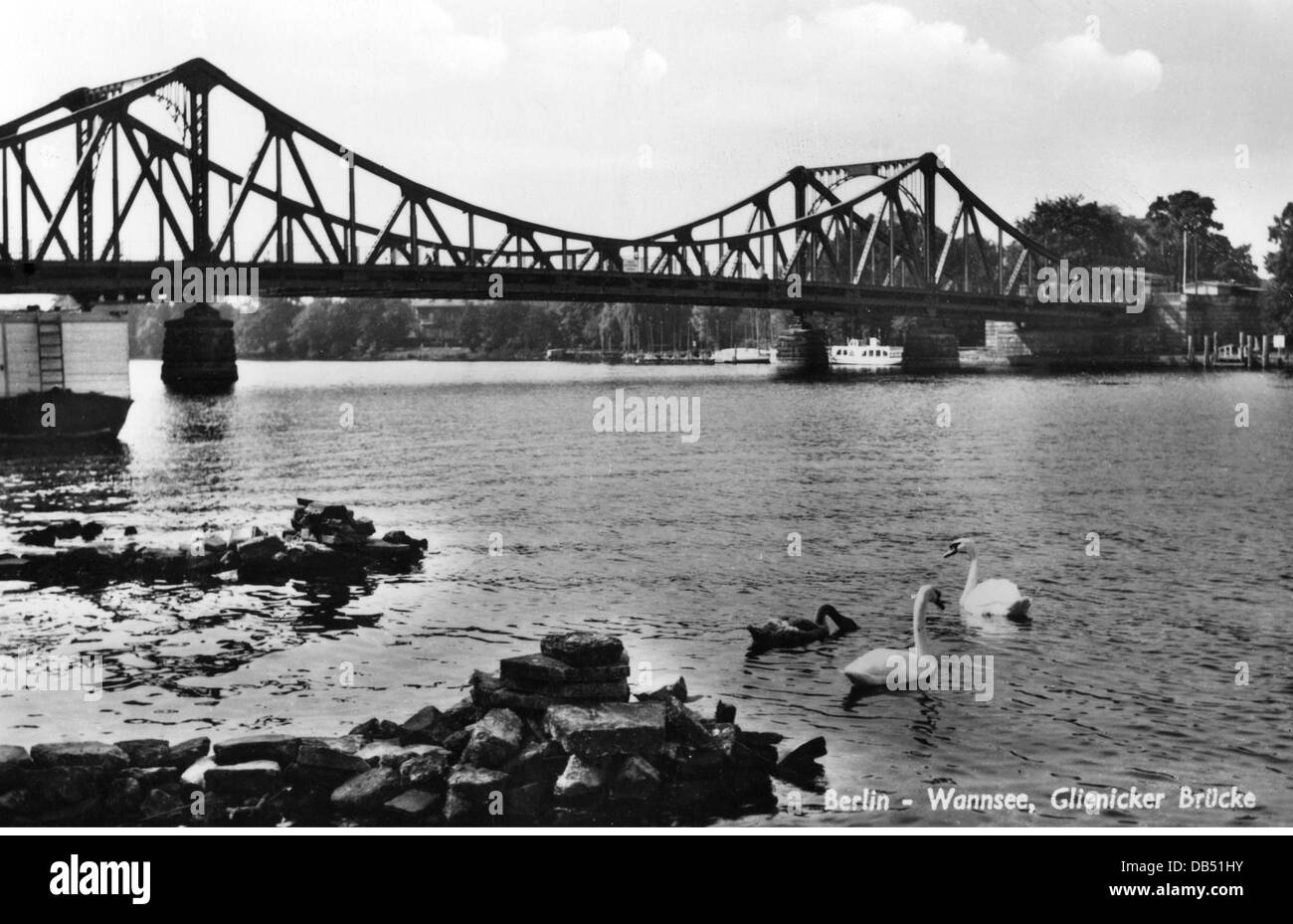 1950s espionage High Resolution Stock Photography and Images - Alamy