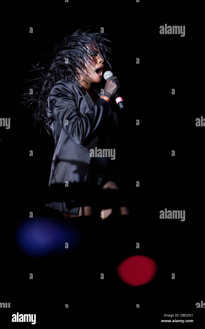 Grace Jones performing at the Byron Bay Bluesfest - Day 2 New South ...