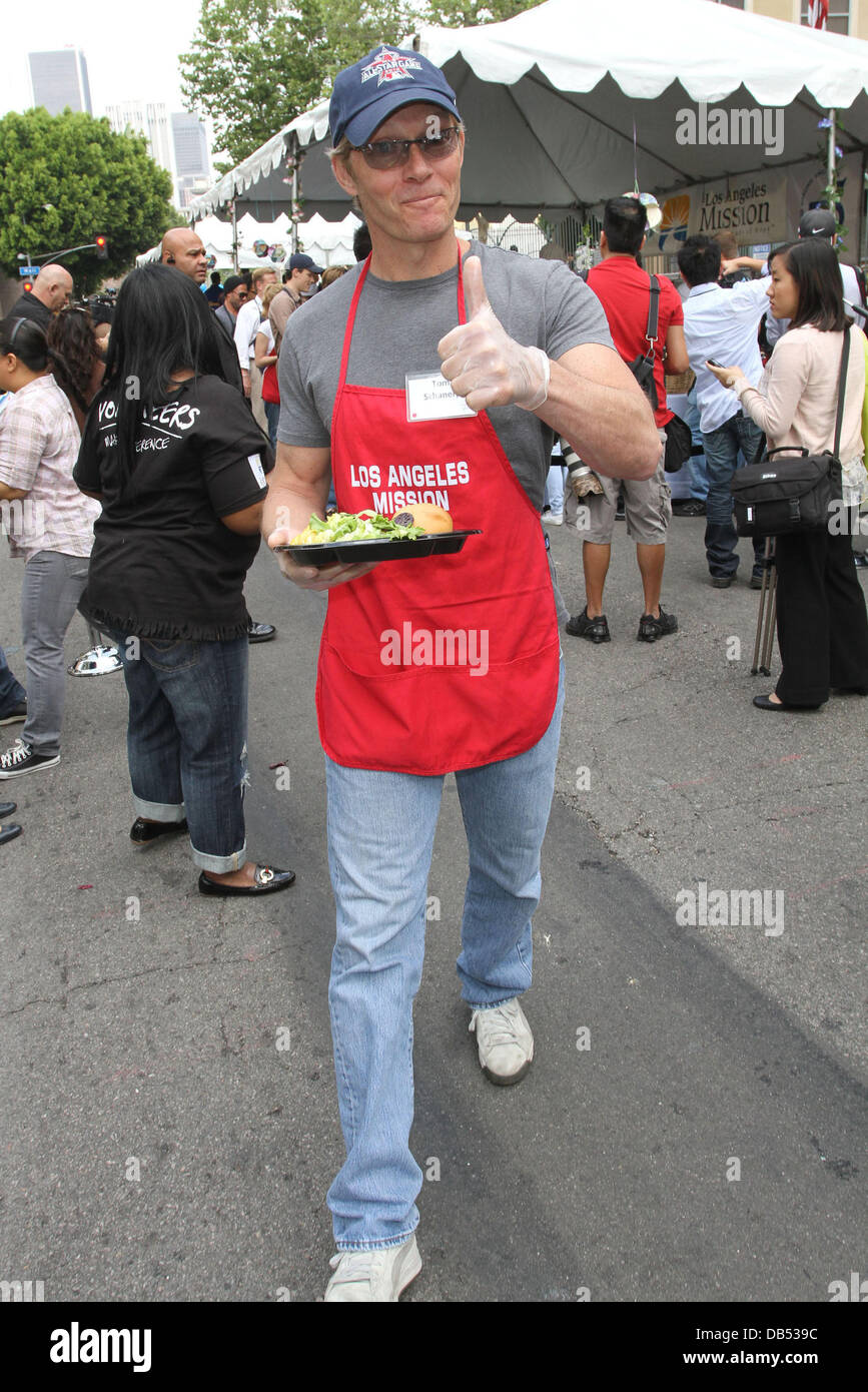 Tom Shanley Los Angeles Mission Easter for the homeless held at the Los ...