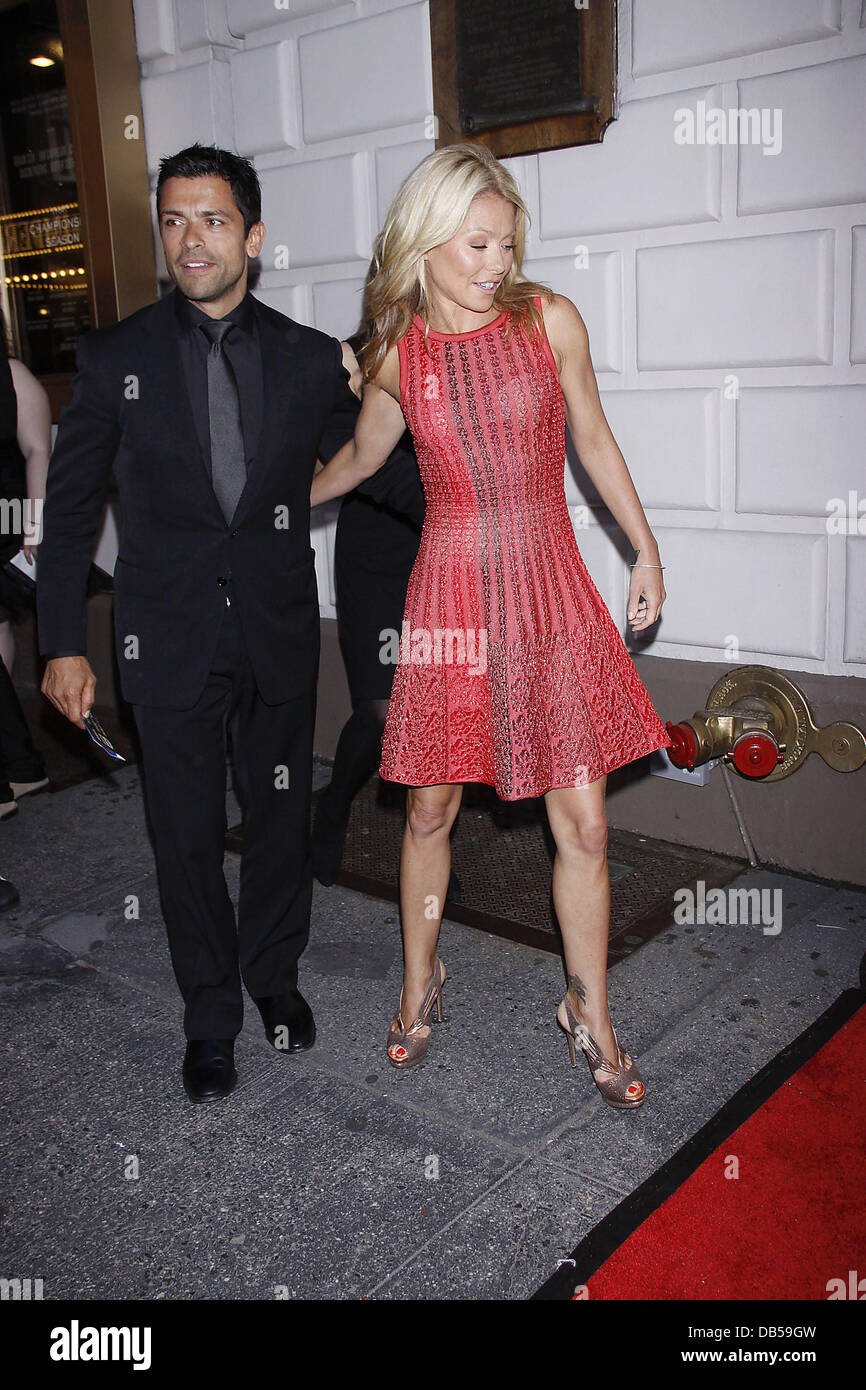 Kelly Ripa and Mark Consuelos Opening night of the Broadway production ...