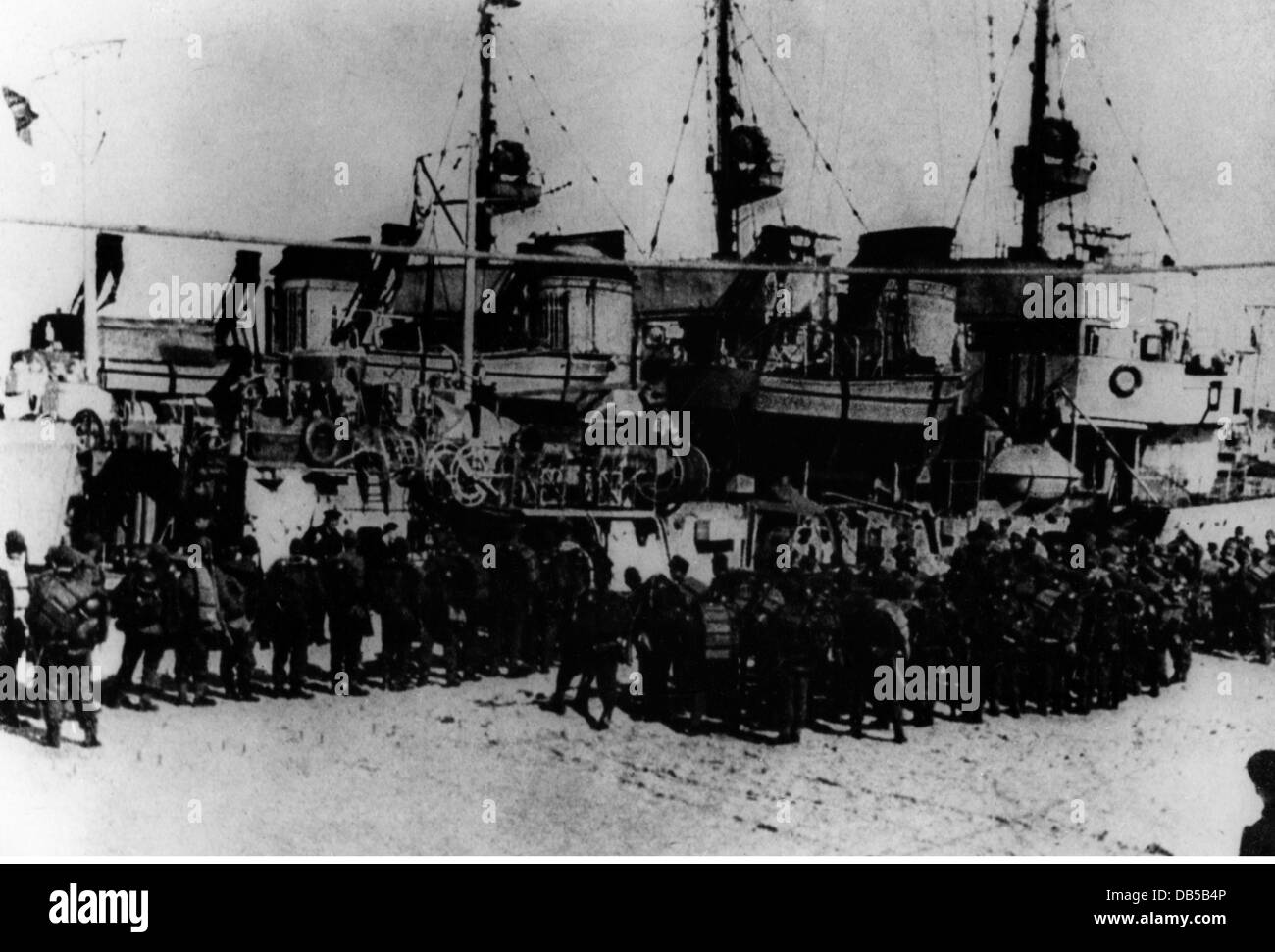 events, Second World War / WWII, Norway, embarkation of German soldiers ...