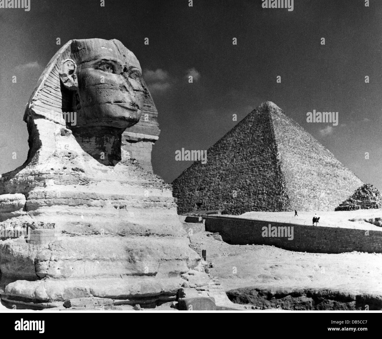 The sphinx giza old photo hi-res stock photography and images - Alamy