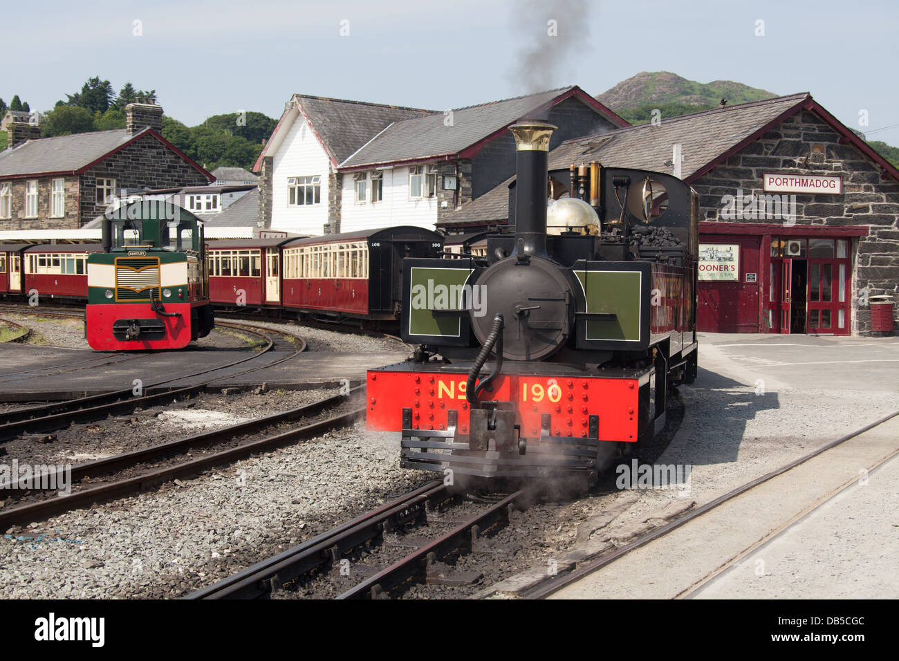 Town of Porthmadog, Wales. Picturesque view of Lyd steam locomotive E ...