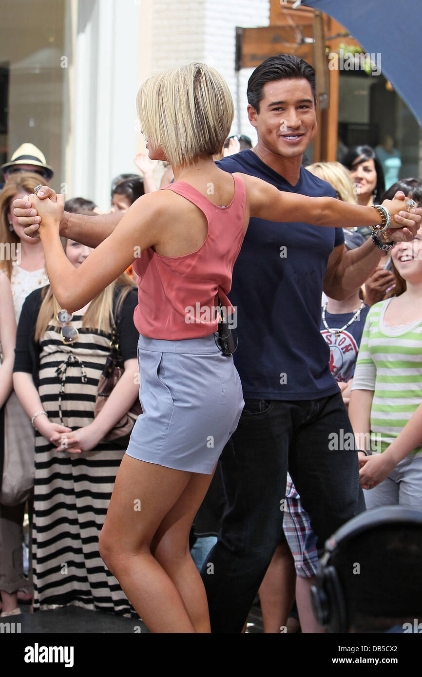 Chelsea Kane and Mario Lopez 'Dancing with the Stars' dancers arrive at ...