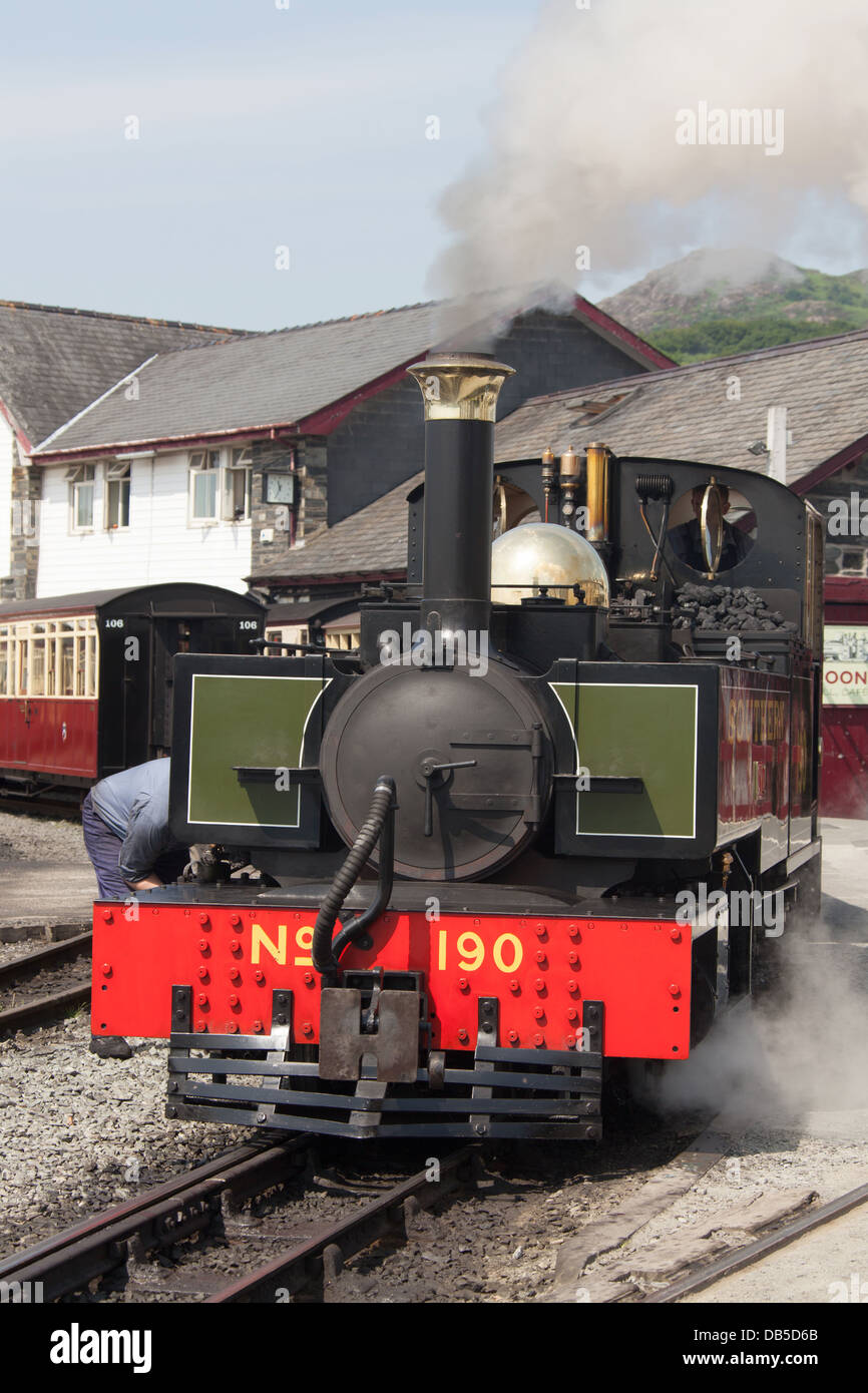 Town of Porthmadog, Wales. Picturesque view of Lyd steam locomotive E ...