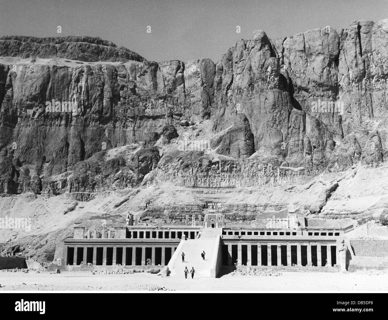 geography / travel, Egypt, Thebes, buildings, Deir el Bahri, Mortuary ...