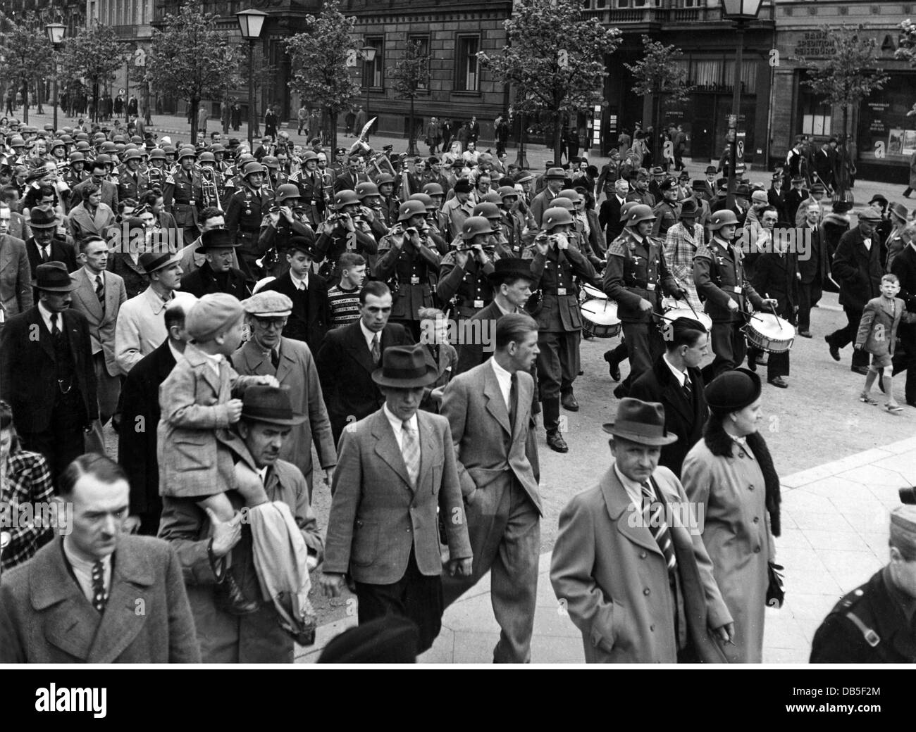 Nazism / National Socialism, military, Wehrmacht, Luftwaffe, parade of ...