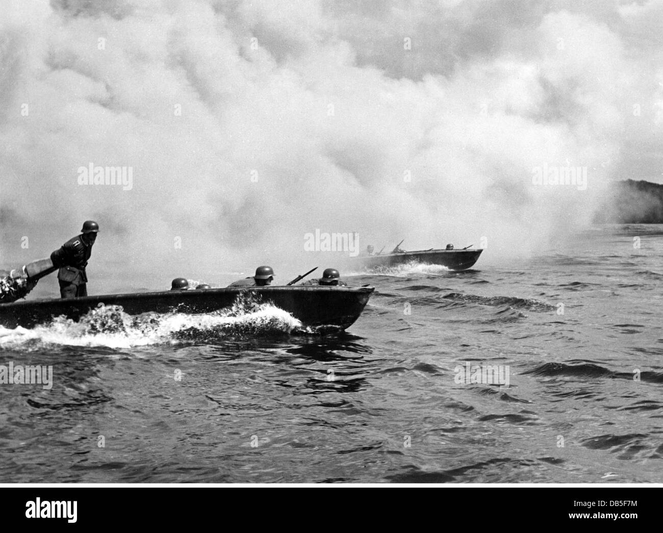 Nazism / National Socialism, military, Wehrmacht, army, German assault ...