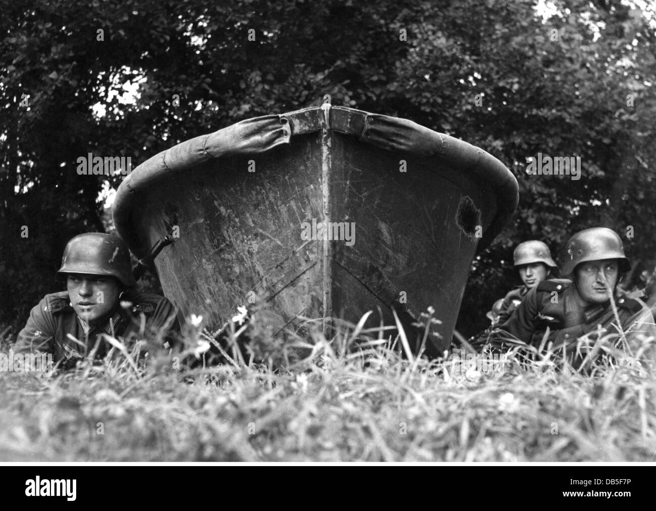 Nazism / National Socialism, military, Wehrmacht, army, German assault ...