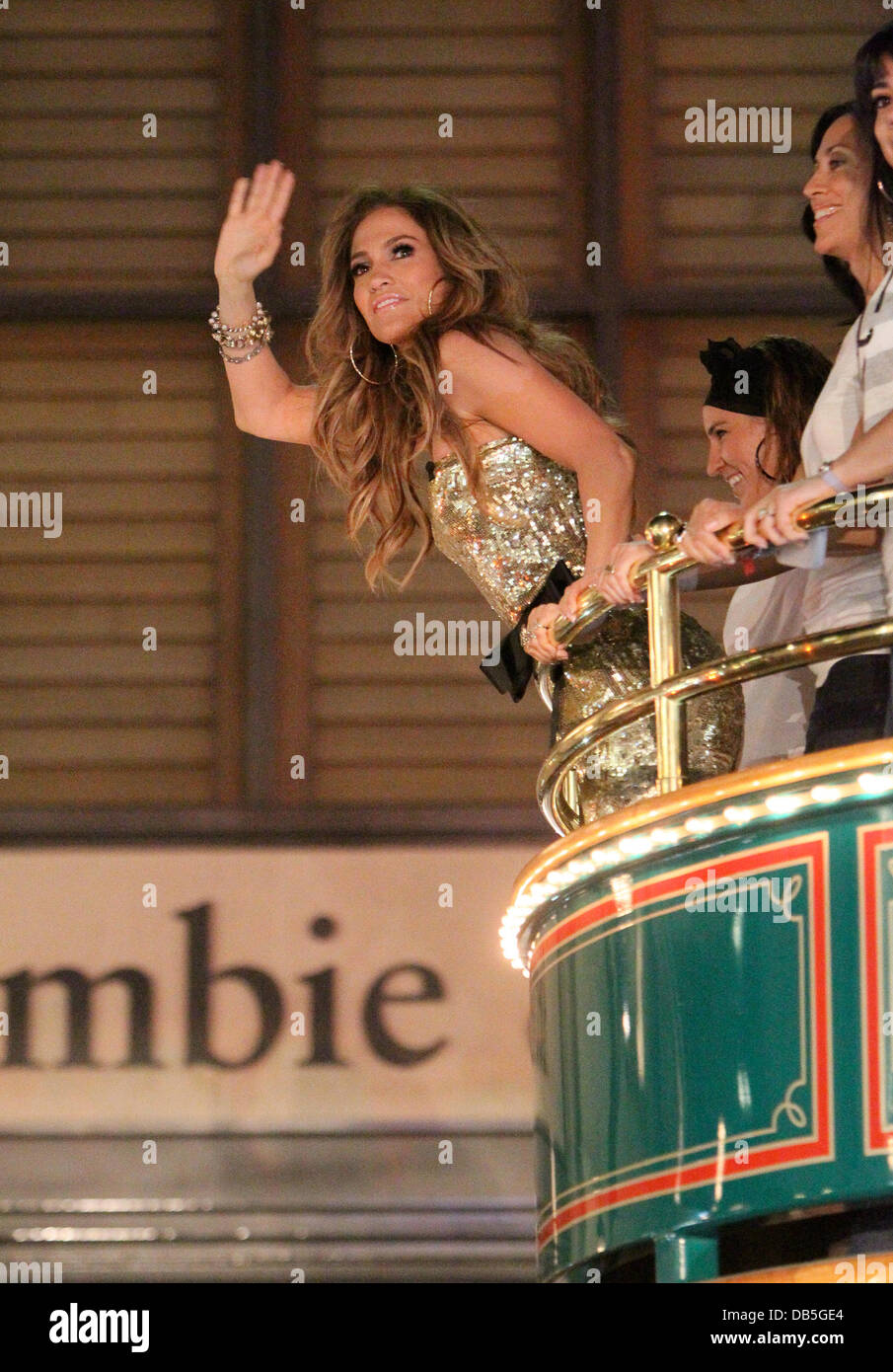 Jennifer Lopez rides into The Grove on a bus with her dancers ahead of ...